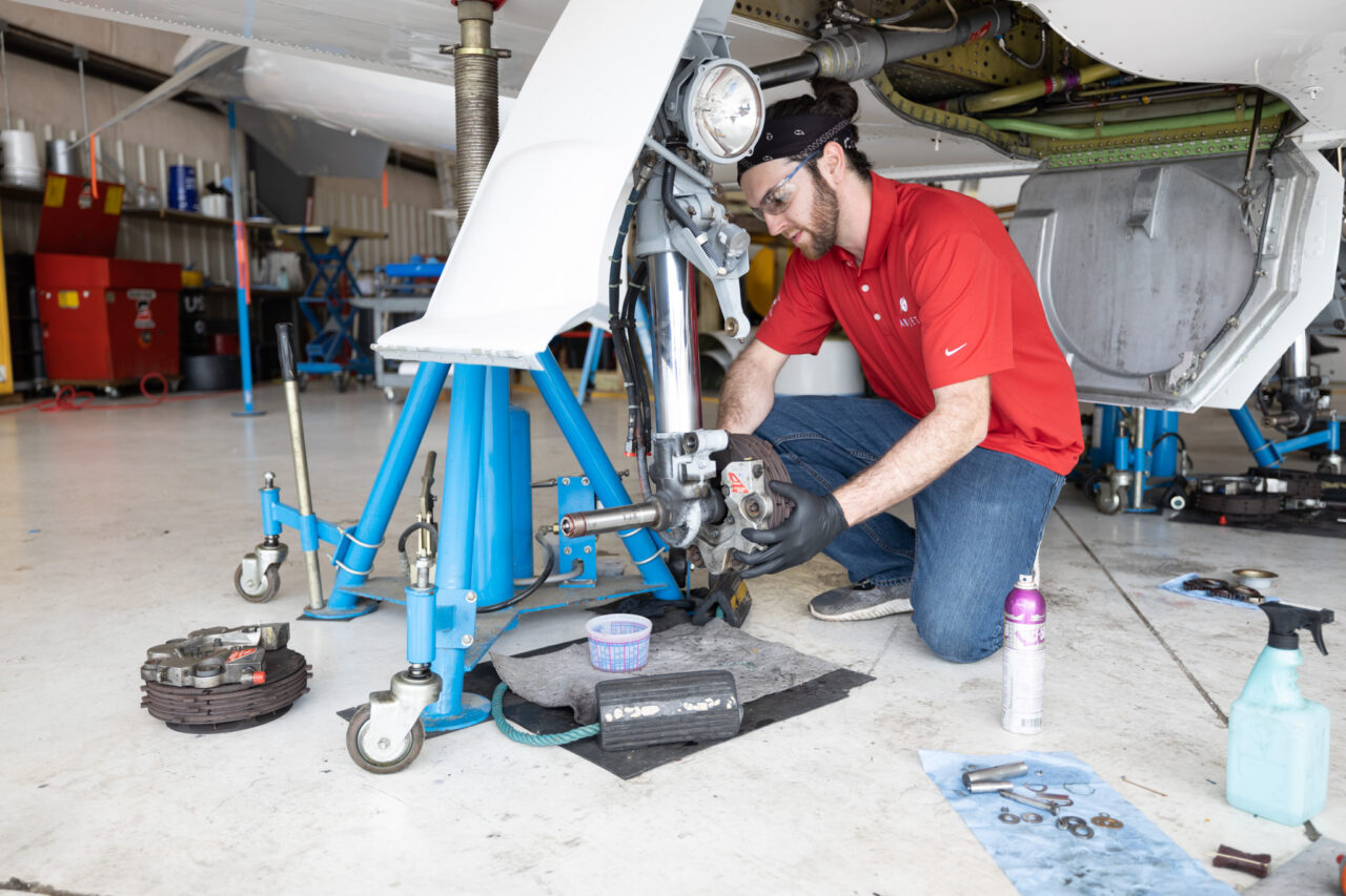 Now Hiring MX | AB Jets