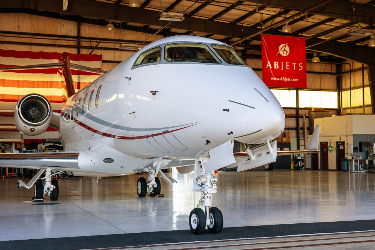 The Challenger 3500 | AB Jets
